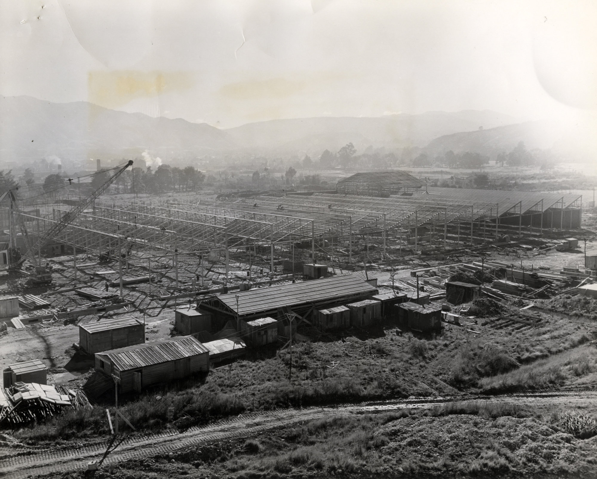 Dunlop factory construction; east end, from hillside, 3 | Upper Hutt ...