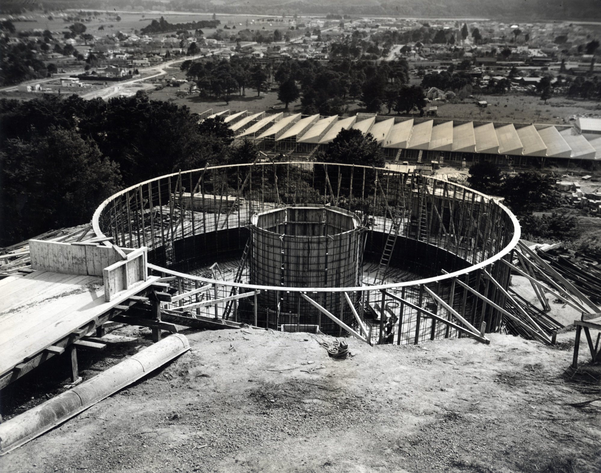 Dunlop factory building construction; reservoir 3; wall and core ...