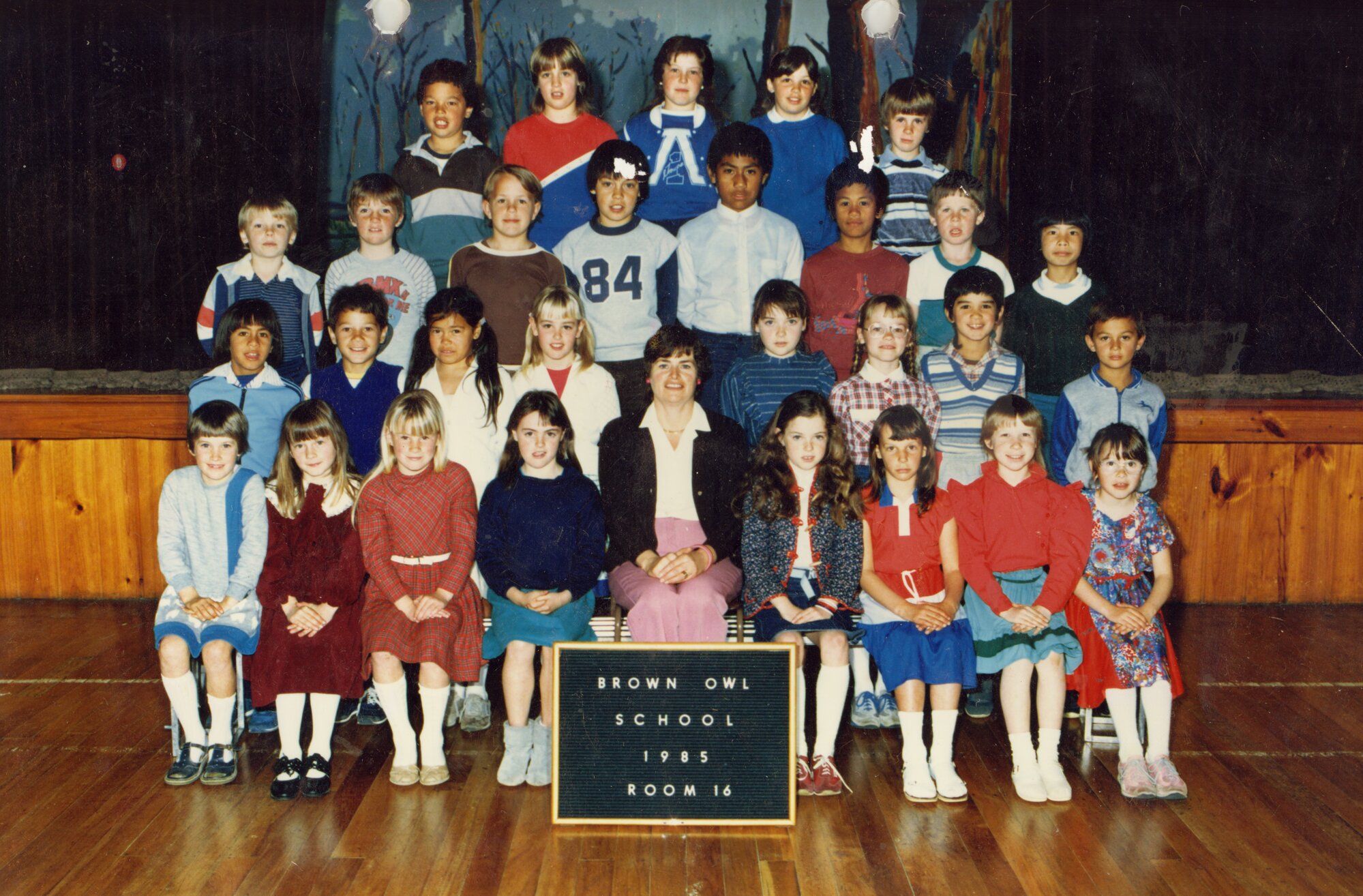 Brown Owl School 1985 Room 16; teacher Mrs J Brooking. | Upper Hutt ...