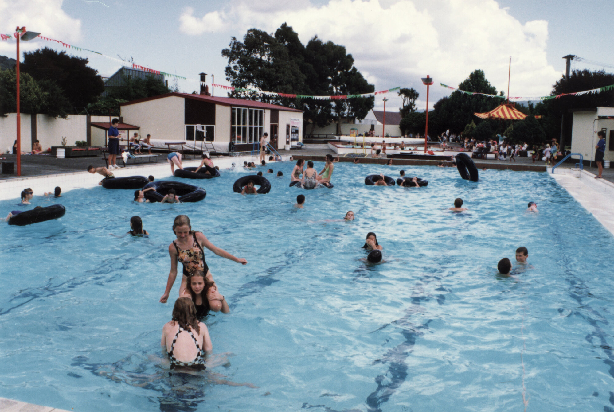 Maidstone Pool 006 | Upper Hutt City Library