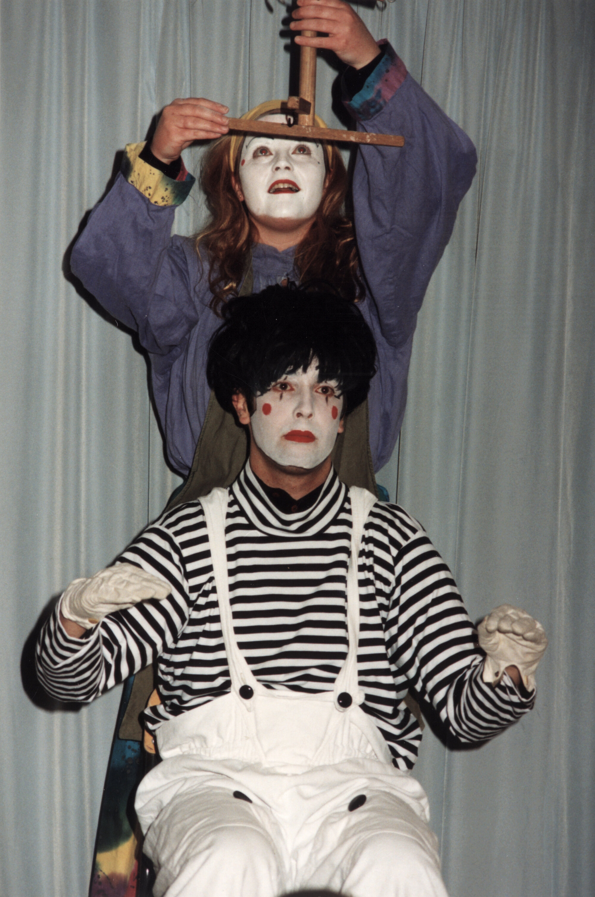 Mime International, of Wellington; Kellie Williams, puppeteer, and ...