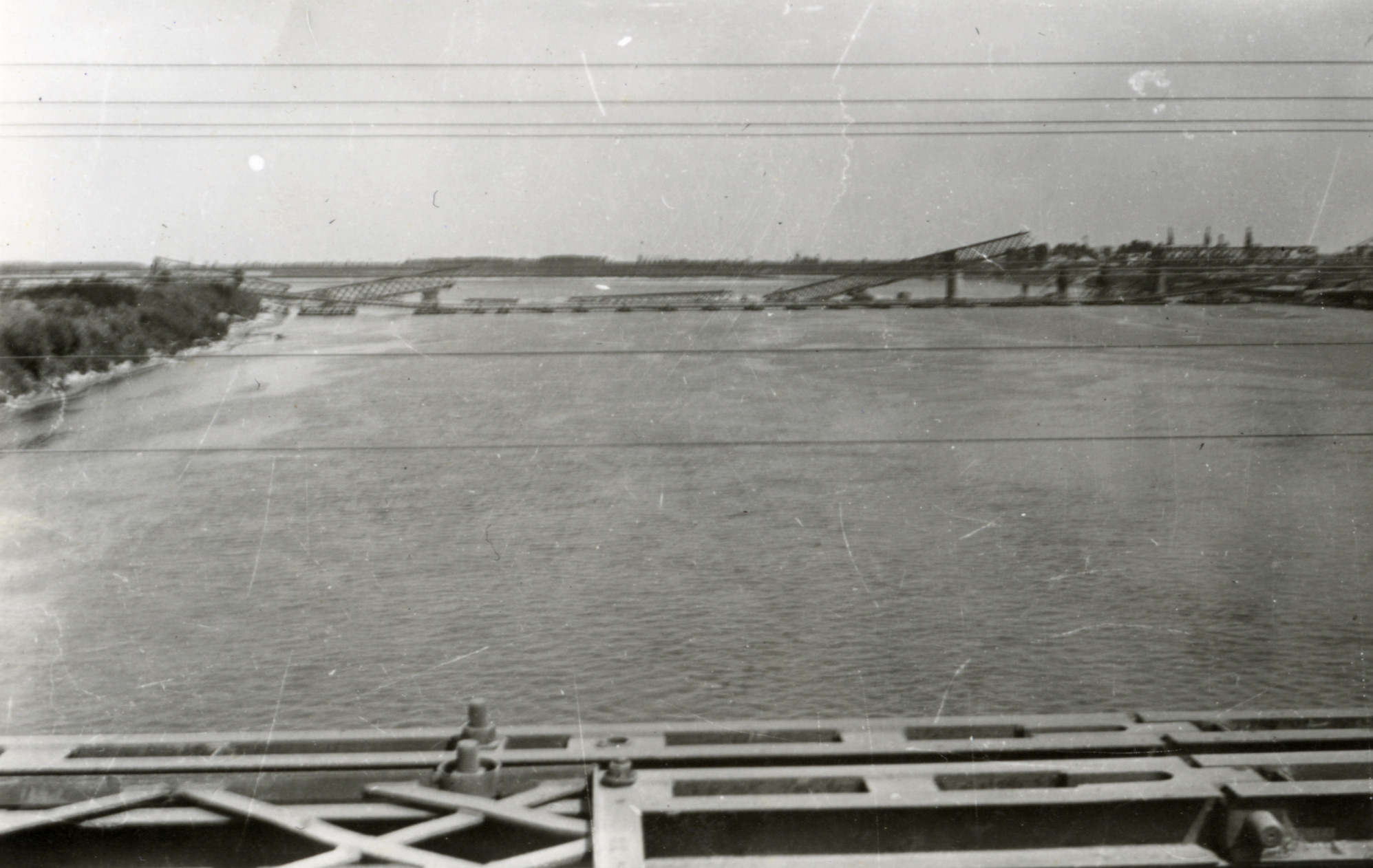 Military Service, World War II; engineers; collapsed bridge with ...