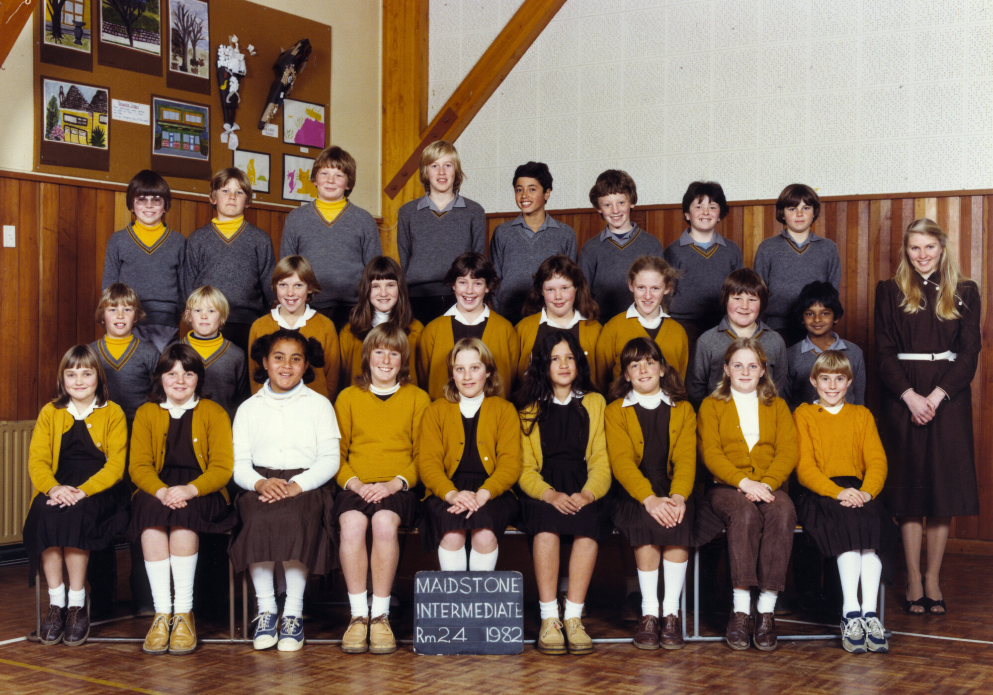 Maidstone Intermediate, Room 24; 1982 | Upper Hutt City Library